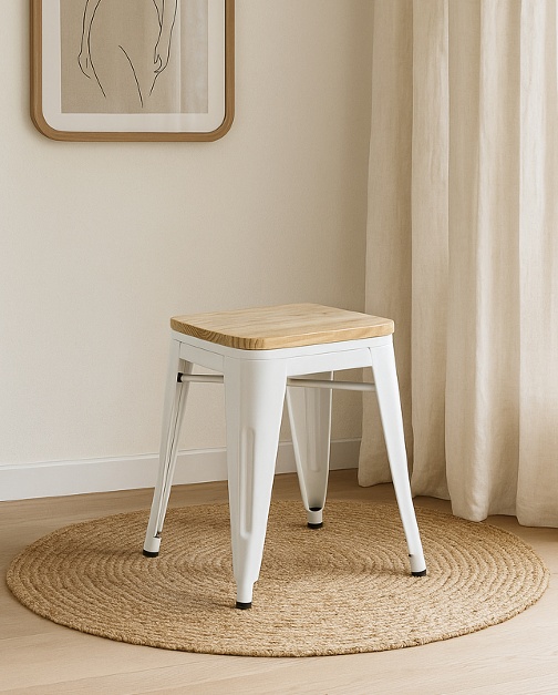 Tabouret bas Oliix en métal et bois avec une finition brillante - Blanc